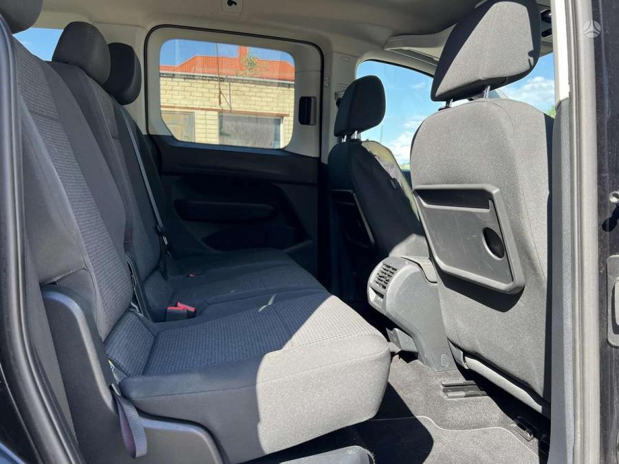 Melns Volkswagen Caddy 2021 Kauņa, ar dzinēja tilpumu 1.97 L un nobraukumu 100 tūkst. km par 9900 €, foto 17 vietnē AUTOMOTO.COM.LV