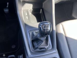 Melns Volkswagen Caddy 2021 Kauņa, ar dzinēja tilpumu 1.97 L un nobraukumu 100 tūkst. km par 9900 €, foto 22 vietnē AUTOMOTO.COM.LV