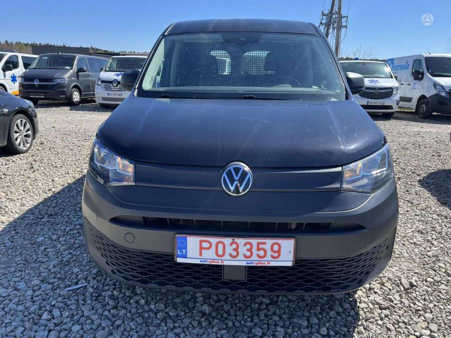 Black Volkswagen Caddy 2021 in Taurage, with an engine capacity of 1.97 L and mileage of 311 thousand km for 11900 €, photo 3 on AUTOMOTO.COM.LV
