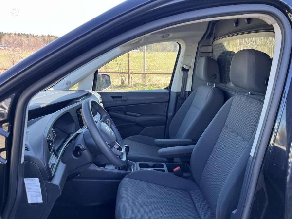 Melns Volkswagen Caddy 2021 Tauragė, ar dzinēja tilpumu 1.97 L un nobraukumu 311 tūkst. km par 11900 €, foto 9 vietnē AUTOMOTO.COM.LV