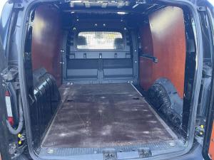 Black Volkswagen Caddy 2021 in Taurage, with an engine capacity of 1.97 L and mileage of 311 thousand km for 11900 €, photo 16 on AUTOMOTO.COM.LV