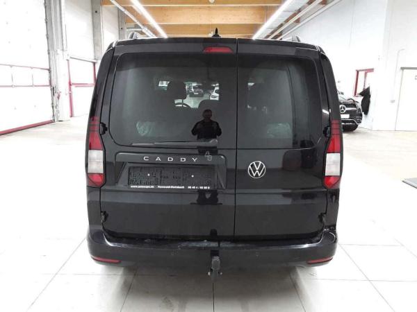 Black Volkswagen Caddy 2023 in Kaunas, with an engine capacity of 2.00 L and mileage of 84 thousand km for 26510 €, photo 5 on AUTOMOTO.COM.LV