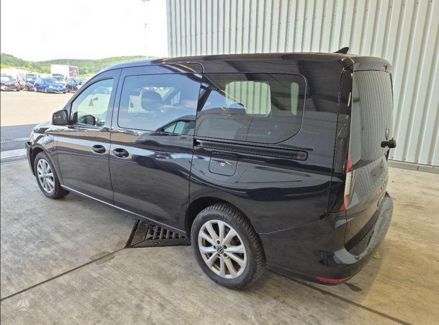Black Volkswagen Caddy 2026 in Klaipeda, with an engine capacity of 1.50 L and mileage of 21 thousand km for 14800 €, photo 3 on AUTOMOTO.COM.LV