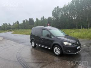Black Volkswagen Caddy 2013 in Rezekne, with an engine capacity of 1.60 L and mileage of 320 thousand km for 8500 €, photo 3 on AUTOMOTO.COM.LV