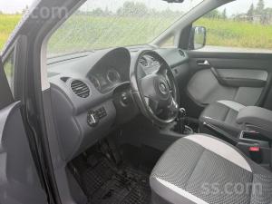 Black Volkswagen Caddy 2013 in Rezekne, with an engine capacity of 1.60 L and mileage of 320 thousand km for 8500 €, photo 8 on AUTOMOTO.COM.LV