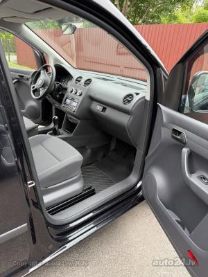 Black Volkswagen Caddy 2014 in Riga, with an engine capacity of 1.60 L and mileage of 465 thousand km for 4000 €, photo 6 on AUTOMOTO.COM.LV