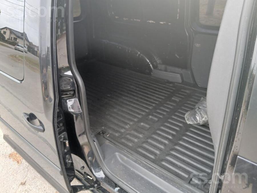 Melns Volkswagen Caddy 2014 Tukums, ar dzinēja tilpumu 1.60 L un nobraukumu 0 tūkst. km par 3999 €, foto 11 vietnē AUTOMOTO.COM.LV
