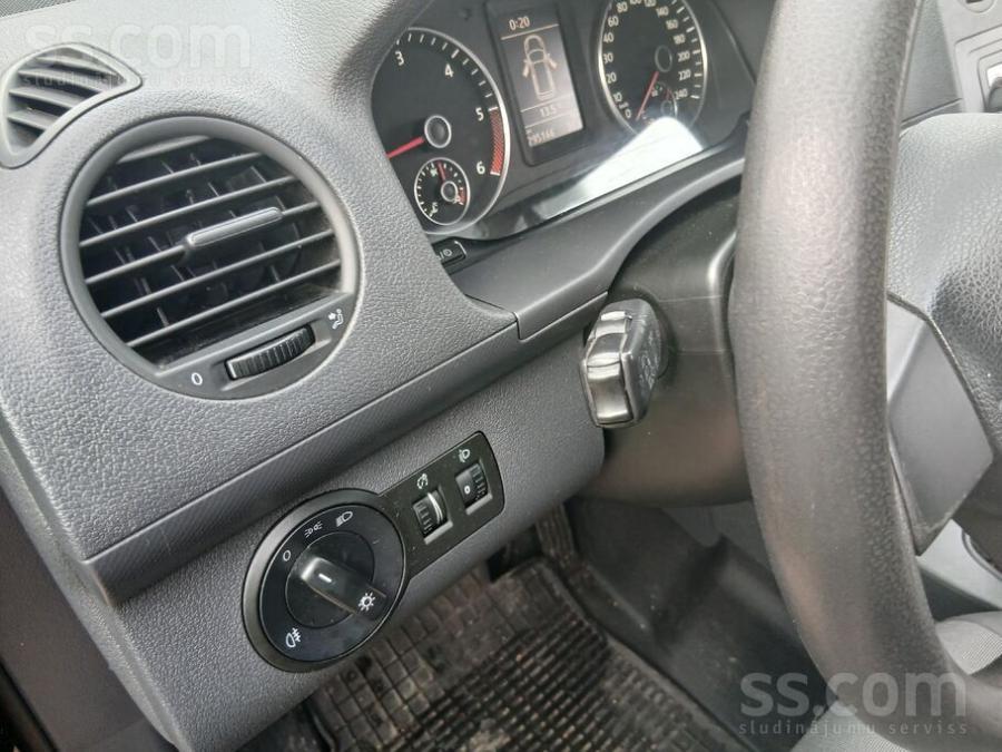 Melns Volkswagen Caddy 2014 Tukums, ar dzinēja tilpumu 1.60 L un nobraukumu 0 tūkst. km par 3999 €, foto 14 vietnē AUTOMOTO.COM.LV