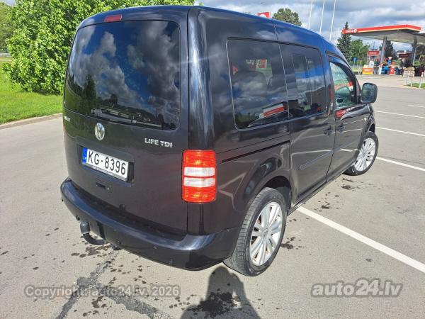 Черный Фольксваген Кадди 2008 в Рига, объемом двигателя 1.90 л и пробегом 335 тыс. км за 3200 €, фото 2 на AUTOMOTO.COM.LV