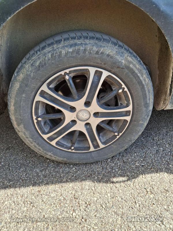 Melns Volkswagen Caddy 2010 Pērnava, ar dzinēja tilpumu 1.90 L un nobraukumu 472 tūkst. km par 2950 €, foto 6 vietnē AUTOMOTO.COM.LV
