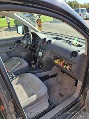 Black Volkswagen Caddy 2010 in Parnu, with an engine capacity of 1.90 L and mileage of 472 thousand km for 2950 €, photo 12 on AUTOMOTO.COM.LV