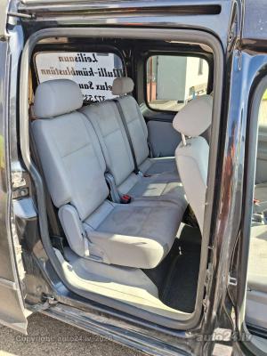 Black Volkswagen Caddy 2010 in Parnu, with an engine capacity of 1.90 L and mileage of 472 thousand km for 2950 €, photo 13 on AUTOMOTO.COM.LV