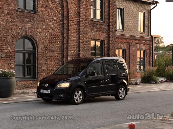 Melns Volkswagen Caddy 2012 Tallina, ar dzinēja tilpumu 2.00 L un nobraukumu 0 tūkst. km par 7100 €, foto 2 vietnē AUTOMOTO.COM.LV