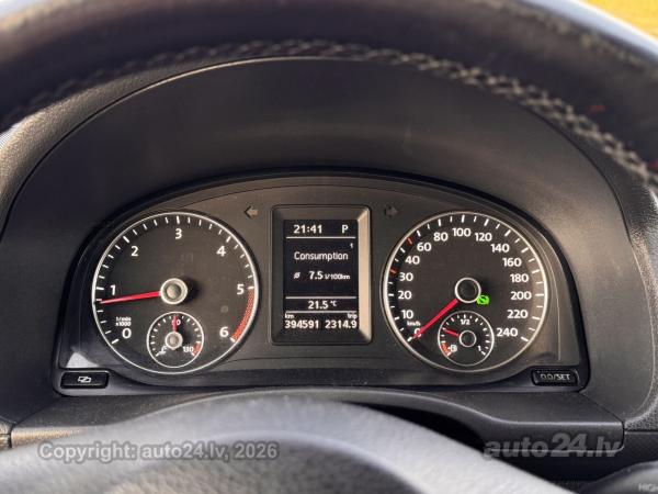 Melns Volkswagen Caddy 2012 Tallina, ar dzinēja tilpumu 2.00 L un nobraukumu 0 tūkst. km par 7100 €, foto 10 vietnē AUTOMOTO.COM.LV