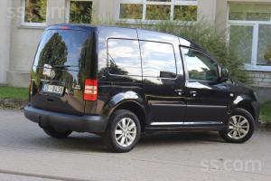 Black Volkswagen Caddy 2012 in Tukums, with an engine capacity of 1.60 L and mileage of 359 thousand km for 5290 €, photo 5 on AUTOMOTO.COM.LV
