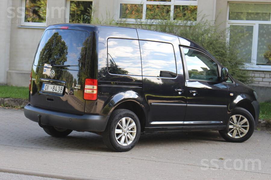 Black Volkswagen Caddy 2012 in Tukums, with an engine capacity of 1.60 L and mileage of 359 thousand km for 5290 €, photo 5 on AUTOMOTO.COM.LV