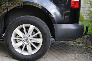Black Volkswagen Caddy 2012 in Tukums, with an engine capacity of 1.60 L and mileage of 359 thousand km for 5290 €, photo 6 on AUTOMOTO.COM.LV