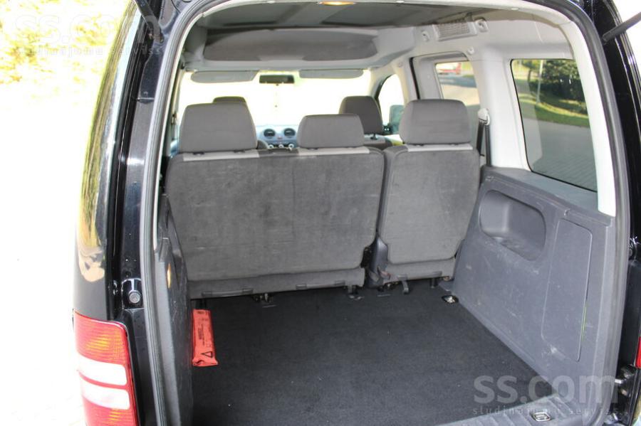 Black Volkswagen Caddy 2012 in Tukums, with an engine capacity of 1.60 L and mileage of 359 thousand km for 5290 €, photo 8 on AUTOMOTO.COM.LV