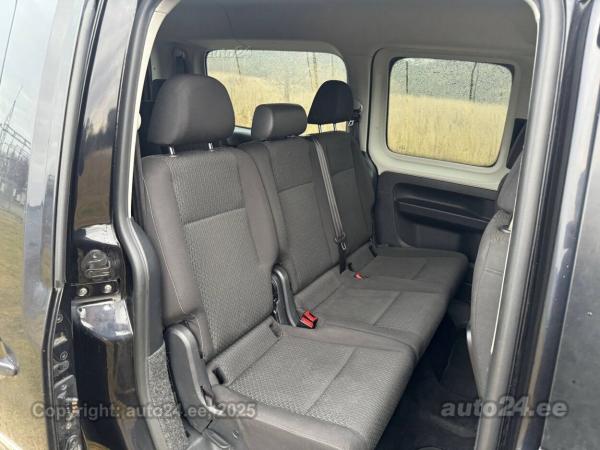Melns Volkswagen Caddy 2019 Tallina, ar dzinēja tilpumu 2.00 L un nobraukumu 701 tūkst. km par 8000 €, foto 11 vietnē AUTOMOTO.COM.LV