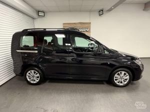 Black Volkswagen Caddy 2022 in Kaunas, with an engine capacity of 1.50 L and mileage of 58 thousand km for 24830 €, photo 5 on AUTOMOTO.COM.LV