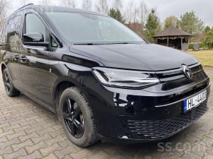 Черный Фольксваген Кадди 2023 в Цесис, объемом двигателя 2.00 л и пробегом 14 тыс. км за 28550 €, фото  на AUTOMOTO.COM.LV