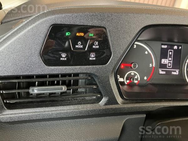 Black Volkswagen Caddy 2023 in Cesis, with an engine capacity of 2.00 L and mileage of 14 thousand km for 28550 €, photo 8 on AUTOMOTO.COM.LV
