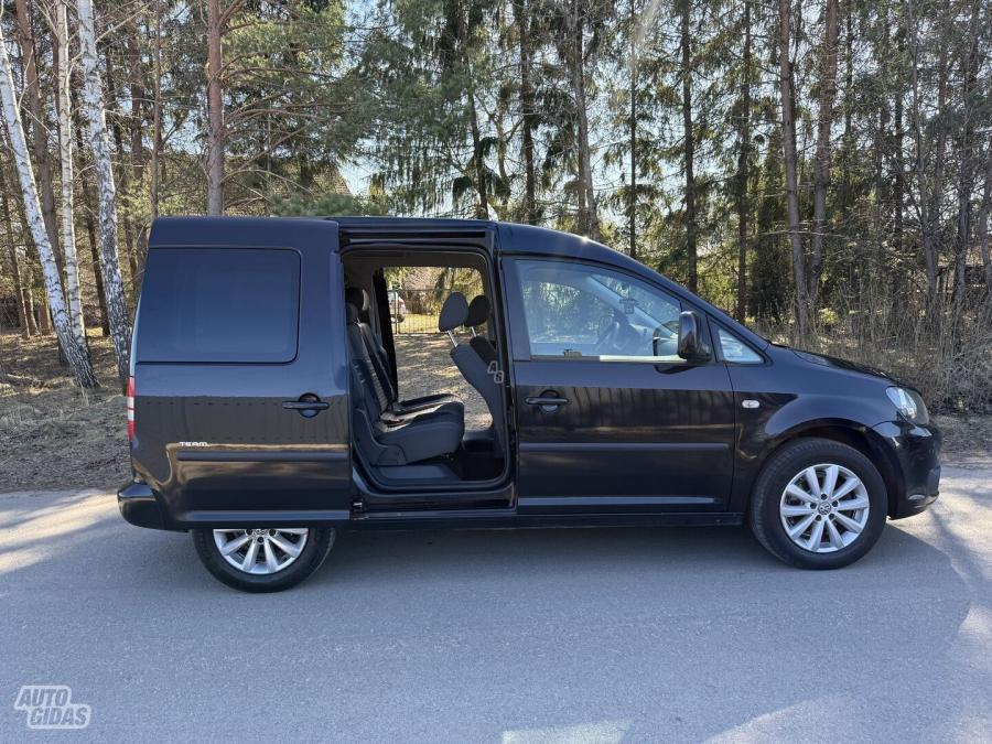 Melns Volkswagen Caddy 2015 Viļņa, ar dzinēja tilpumu 1.60 L un nobraukumu 360 tūkst. km par 6499 €, foto 4 vietnē AUTOMOTO.COM.LV