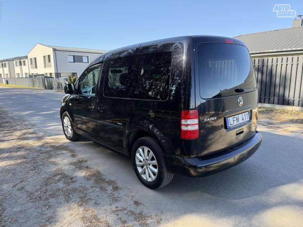Melns Volkswagen Caddy 2015 Viļņa, ar dzinēja tilpumu 1.60 L un nobraukumu 360 tūkst. km par 6499 €, foto 5 vietnē AUTOMOTO.COM.LV