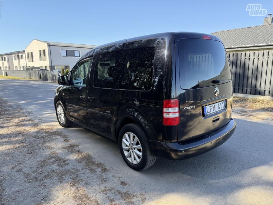 Melns Volkswagen Caddy 2015 Viļņa, ar dzinēja tilpumu 1.60 L un nobraukumu 360 tūkst. km par 6499 €, foto 6 vietnē AUTOMOTO.COM.LV