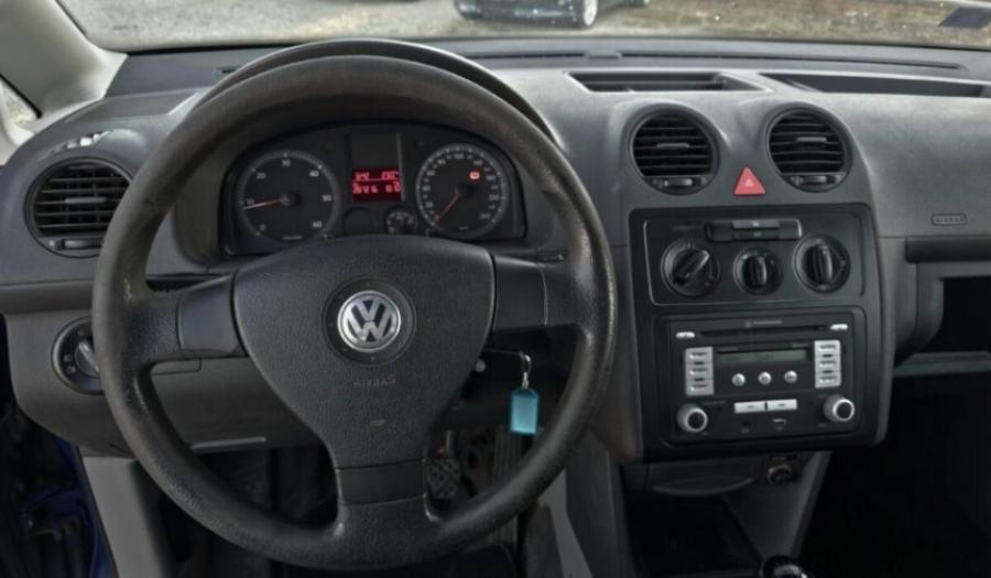 Zils Volkswagen Caddy 2007 Rīga, ar dzinēja tilpumu 1.90 L un nobraukumu 287 tūkst. km par 3900 €, foto 5 vietnē AUTOMOTO.COM.LV