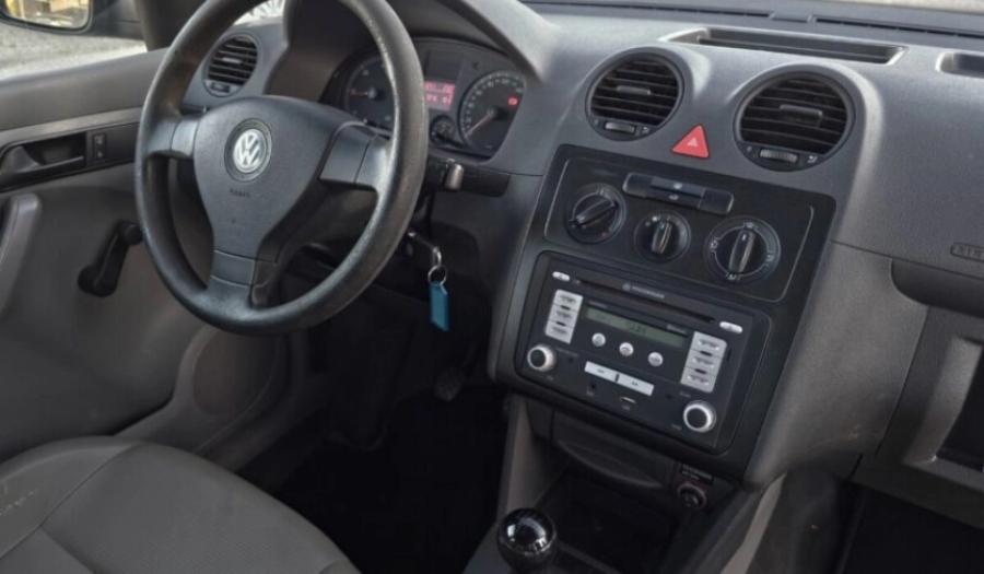 Zils Volkswagen Caddy 2007 Rīga, ar dzinēja tilpumu 1.90 L un nobraukumu 287 tūkst. km par 3900 €, foto 6 vietnē AUTOMOTO.COM.LV