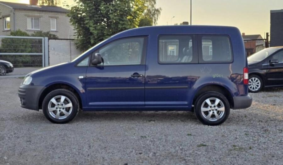 Zils Volkswagen Caddy 2007 Rīga, ar dzinēja tilpumu 1.90 L un nobraukumu 287 tūkst. km par 3900 €, foto 13 vietnē AUTOMOTO.COM.LV