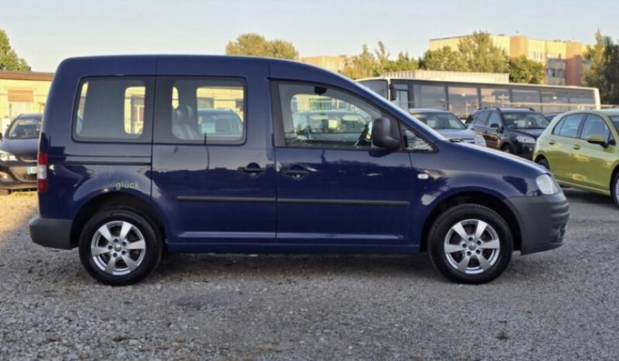 Zils Volkswagen Caddy 2007 Rīga, ar dzinēja tilpumu 1.90 L un nobraukumu 287 tūkst. km par 3900 €, foto 17 vietnē AUTOMOTO.COM.LV