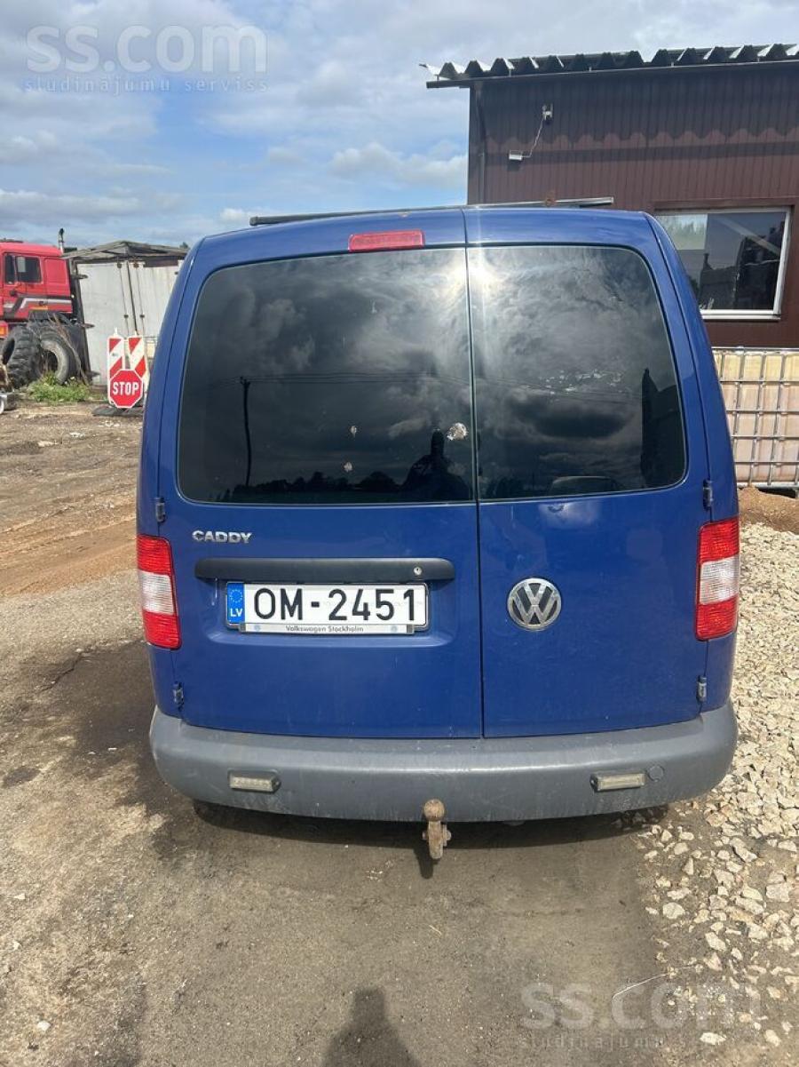 Zils Volkswagen Caddy 2009 Rīga, ar dzinēja tilpumu 1.90 L un nobraukumu 295 tūkst. km par 3170 €, foto 3 vietnē AUTOMOTO.COM.LV