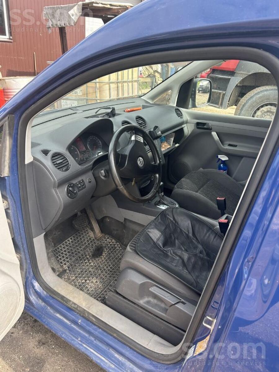 Zils Volkswagen Caddy 2009 Rīga, ar dzinēja tilpumu 1.90 L un nobraukumu 295 tūkst. km par 3170 €, foto 5 vietnē AUTOMOTO.COM.LV