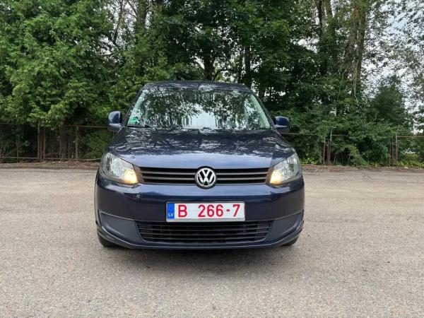 Zils Volkswagen Caddy 2013 Ogre, ar dzinēja tilpumu 1.20 L un nobraukumu 0 tūkst. km par 6650 €, foto 5 vietnē AUTOMOTO.COM.LV