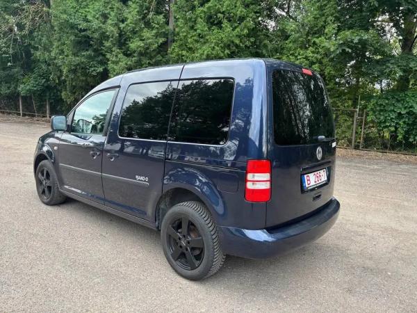 Zils Volkswagen Caddy 2013 Ogre, ar dzinēja tilpumu 1.20 L un nobraukumu 0 tūkst. km par 6650 €, foto 6 vietnē AUTOMOTO.COM.LV