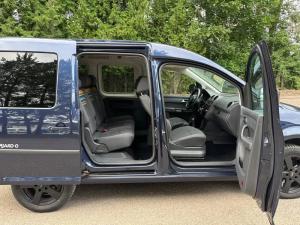 Blue Volkswagen Caddy 2013 in Ogre, with an engine capacity of 1.20 L and mileage of 0 thousand km for 6650 €, photo 9 on AUTOMOTO.COM.LV