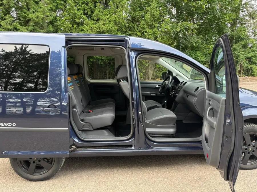 Blue Volkswagen Caddy 2013 in Ogre, with an engine capacity of 1.20 L and mileage of 0 thousand km for 6650 €, photo 9 on AUTOMOTO.COM.LV
