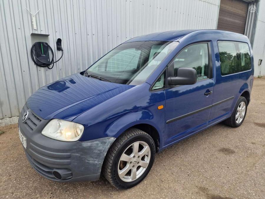 Blue Volkswagen Caddy 2006 in Vilkaviskis, with an engine capacity of 1.90 L and mileage of 570 thousand km for 2199 €, photo 1 on AUTOMOTO.COM.LV