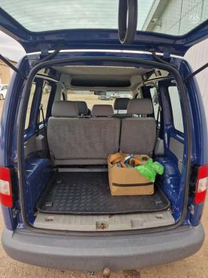 Blue Volkswagen Caddy 2006 in Vilkaviskis, with an engine capacity of 1.90 L and mileage of 570 thousand km for 2199 €, photo 7 on AUTOMOTO.COM.LV