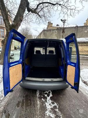 Blue Volkswagen Caddy 2007 in Vilnius, with an engine capacity of 1.39 L and mileage of 168 thousand km for 2850 €, photo 8 on AUTOMOTO.COM.LV