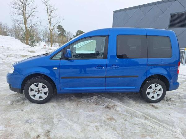 Blue Volkswagen Caddy 2009 in Jonava, with an engine capacity of 1.90 L and mileage of 275 thousand km for 4350 €, photo 3 on AUTOMOTO.COM.LV