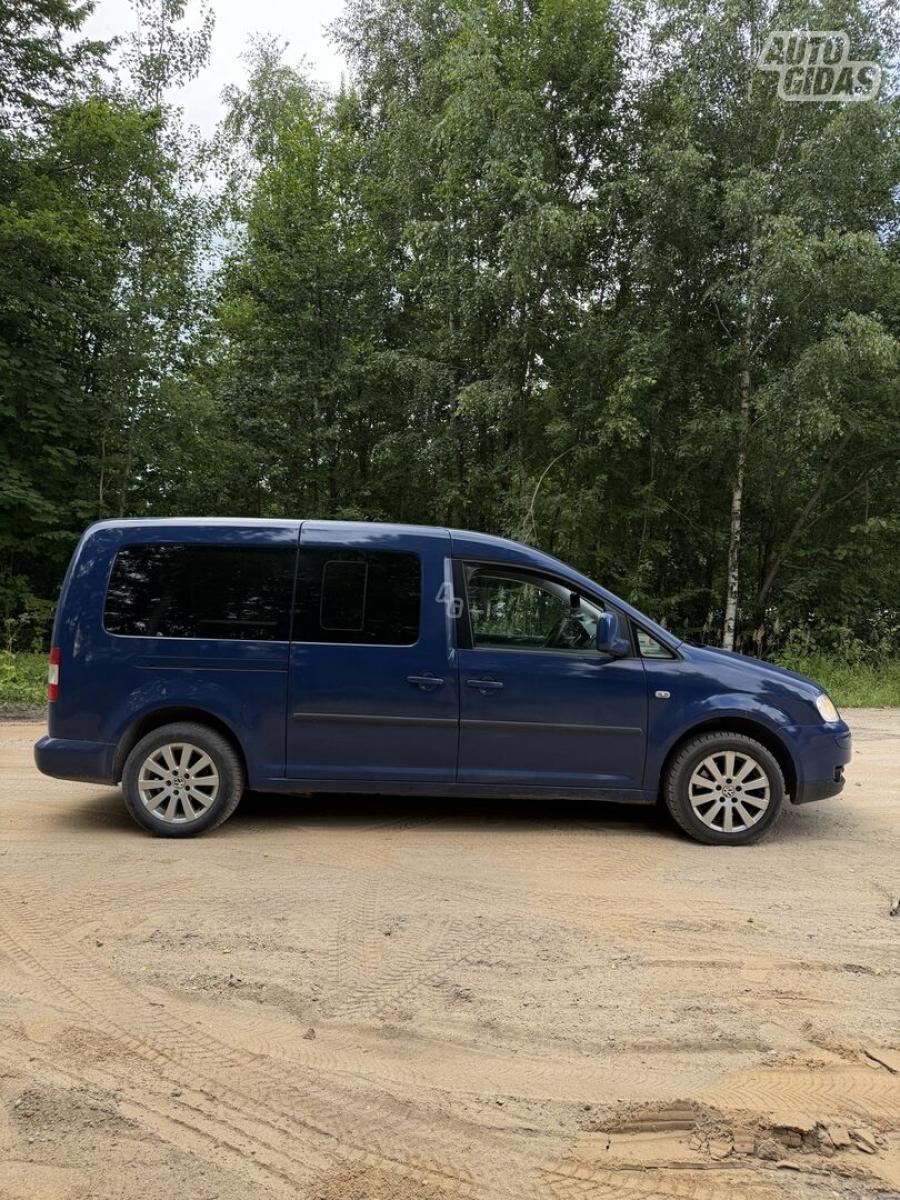Blue Volkswagen Caddy 2009 in Alytus, with an engine capacity of 1.90 L and mileage of 380 thousand km for 4500 €, photo 6 on AUTOMOTO.COM.LV