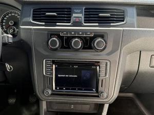 Zils Volkswagen Caddy 2019 Rīga, ar dzinēja tilpumu 2.00 L un nobraukumu 198 tūkst. km par 9900 €, foto 21 vietnē AUTOMOTO.COM.LV