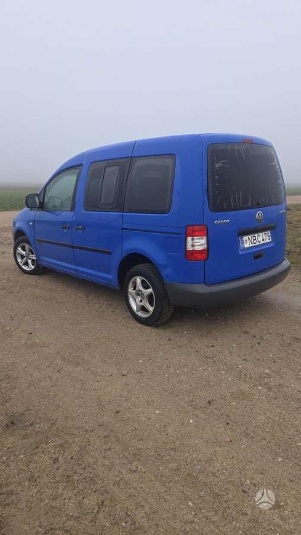 Zils Volkswagen Caddy 2004 Šakiai, ar dzinēja tilpumu 1.90 L un nobraukumu 445 tūkst. km par 1500 €, foto 3 vietnē AUTOMOTO.COM.LV
