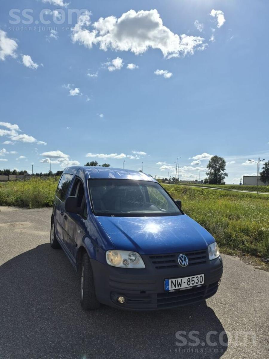 Zils Volkswagen Caddy 2004 Daugavpils, ar dzinēja tilpumu 1.90 L un nobraukumu 377 tūkst. km par 2130 €, foto 1 vietnē AUTOMOTO.COM.LV