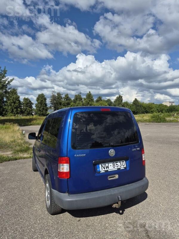 Zils Volkswagen Caddy 2004 Daugavpils, ar dzinēja tilpumu 1.90 L un nobraukumu 377 tūkst. km par 2130 €, foto 3 vietnē AUTOMOTO.COM.LV