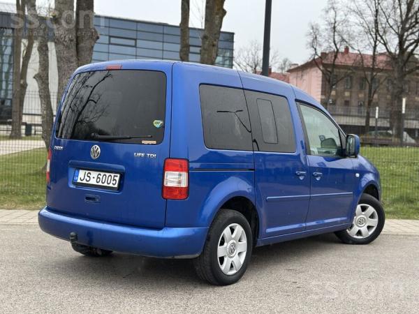 Zils Volkswagen Caddy 2005 Tukums, ar dzinēja tilpumu 1.90 L un nobraukumu 350 tūkst. km par 2900 €, foto 5 vietnē AUTOMOTO.COM.LV