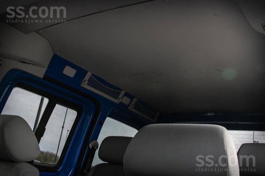 Zils Volkswagen Caddy 2005 Tukums, ar dzinēja tilpumu 2.00 L un nobraukumu 240 tūkst. km par 4990 €, foto 7 vietnē AUTOMOTO.COM.LV
